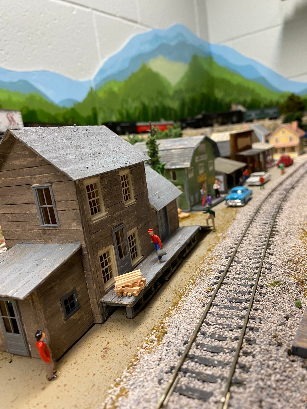 Adding People to the Maple Valley Model Railroad – A Coffee State of Mind